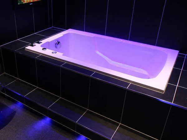 Nirvana Deep Soaking Bath Tub | Space Saving Bath